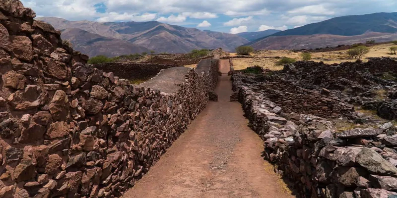 Visiting Lucre - Cusco Travelers House